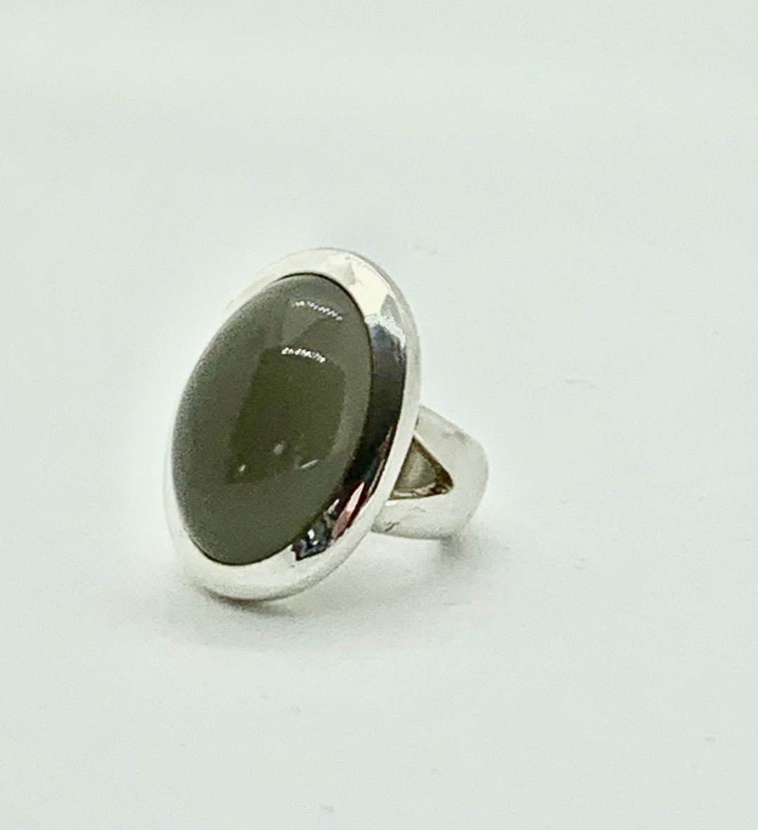 Statement Ring Mondstein 925 Silber– Atelier Beatrix Wolter